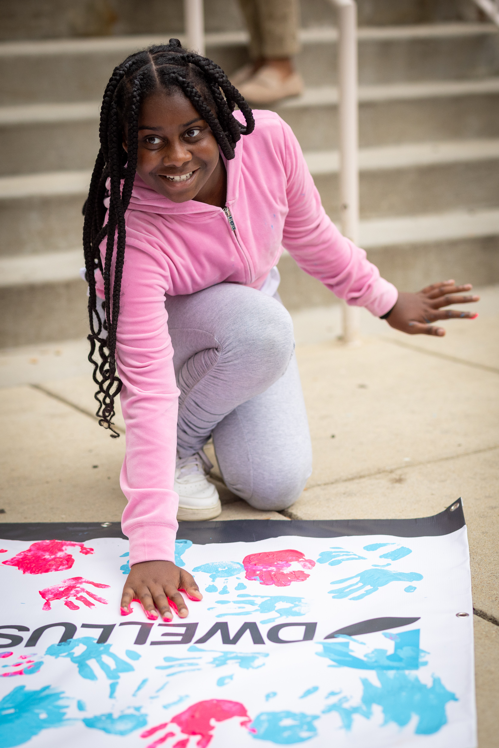 DWELLUS GIVES BACK TO THE DC DREAM CENTER - Dwellus