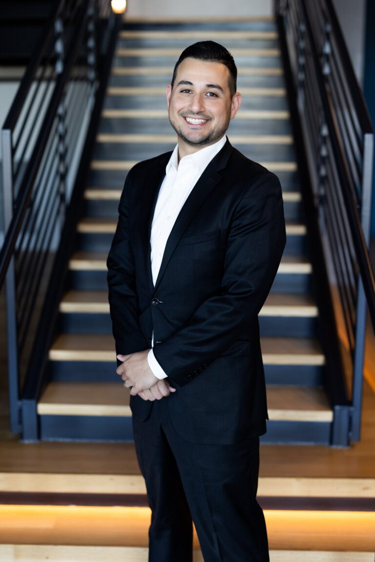 MEET THE TEAM - Dwellus