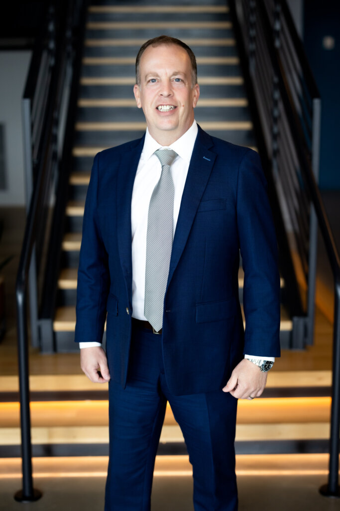 MEET THE TEAM - Dwellus